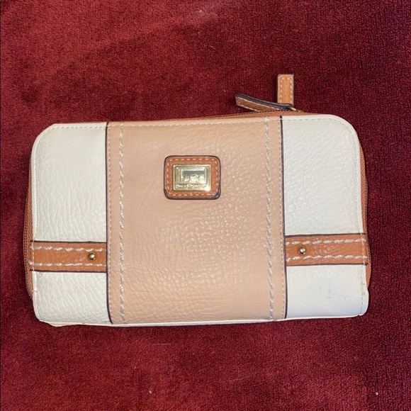 b.o.c. | Bags | Boc Wallet Nwot | Poshmark